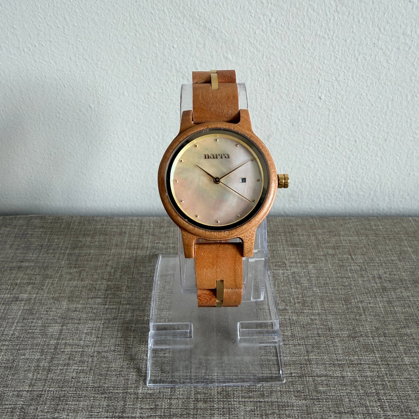 Virgo in Cherrywood and Gold – Narra Wooden Watches