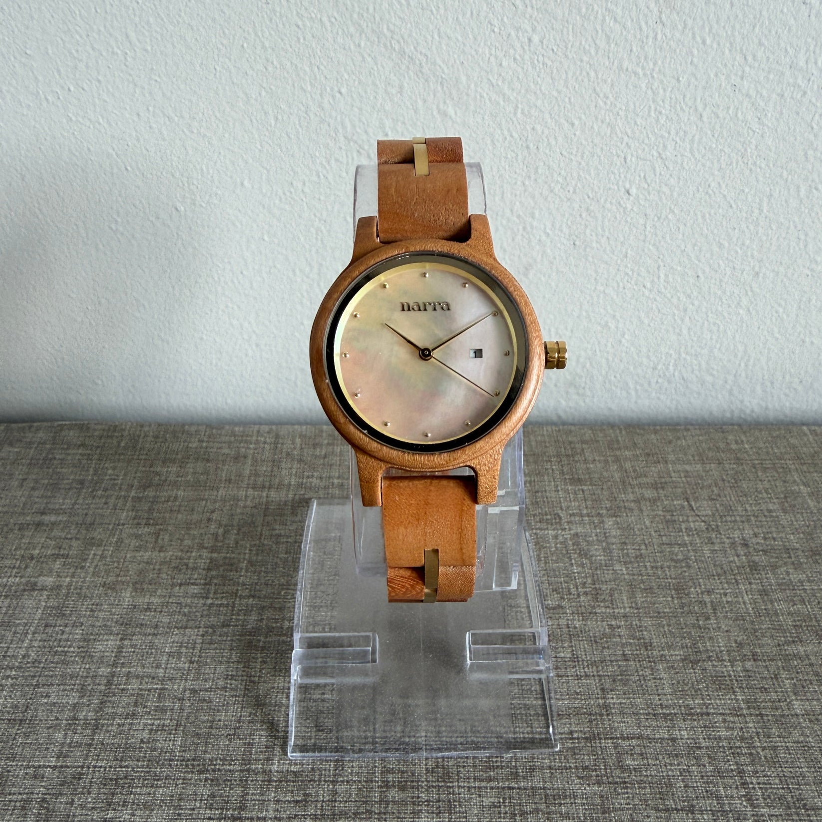 Virgo in Cherrywood and Gold – Narra Wooden Watches